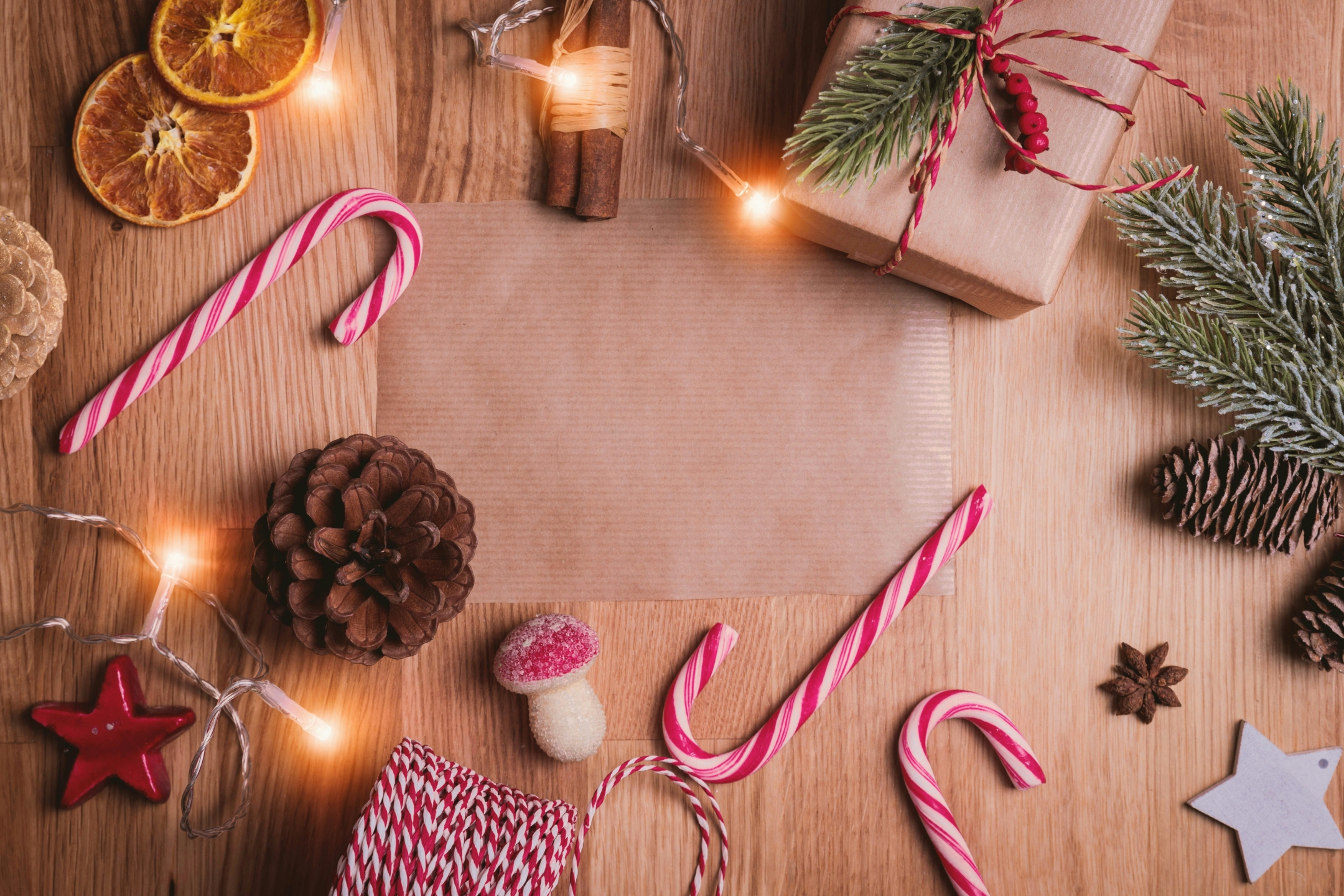 Last-Minute Christmas Email Marketing Ideas for Your Business | Jarrang